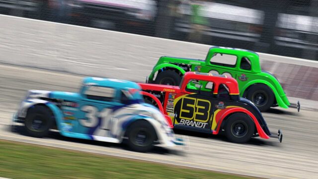 How to advance on iRacing - licenses, safety rating and iRating | Traxion