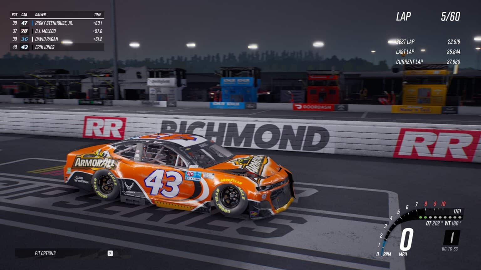 NASCAR 21: Ignition beginner tips and tricks | Traxion