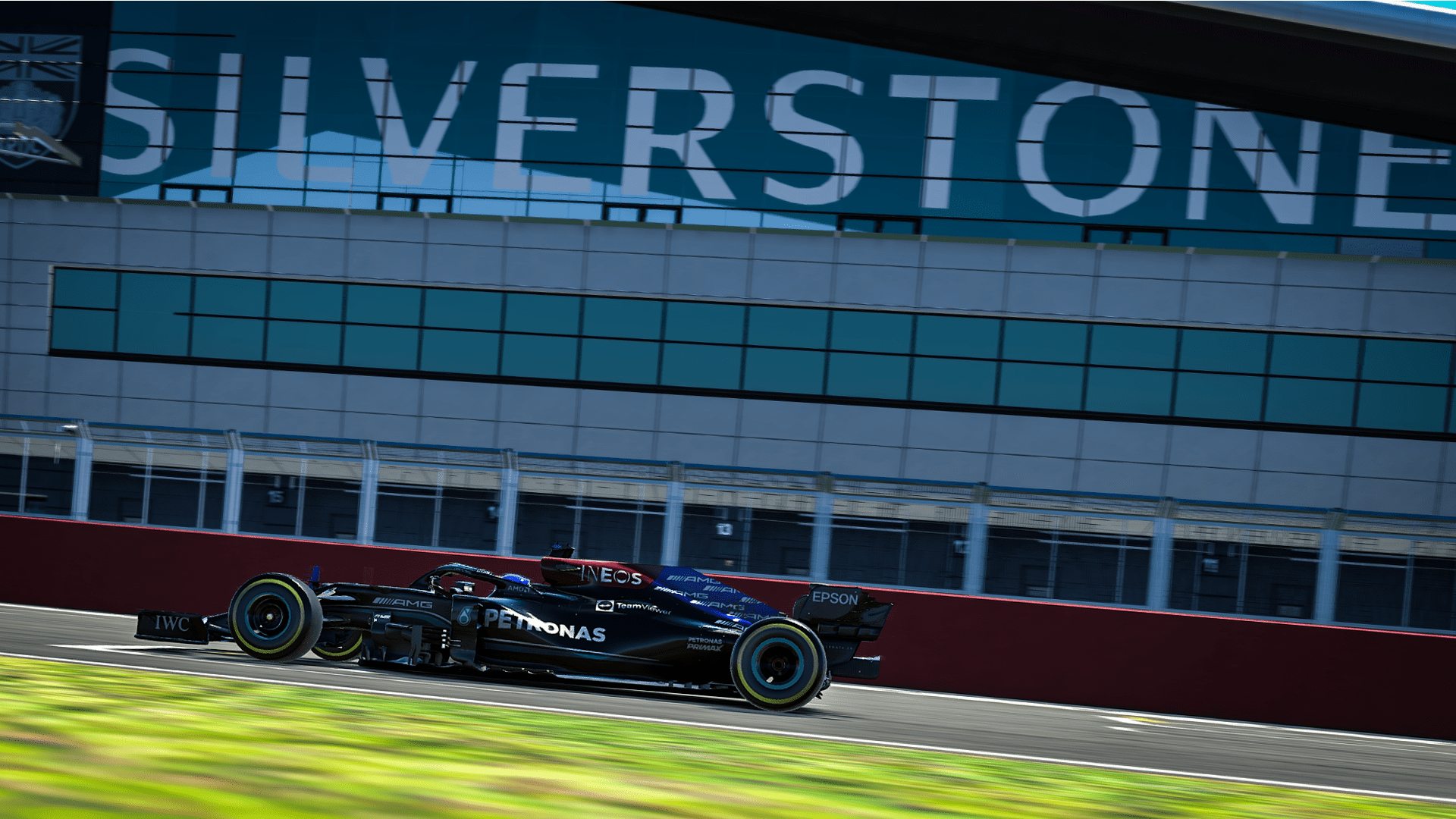 Motorsport vs sim racing: how the virtual world is real | Traxion