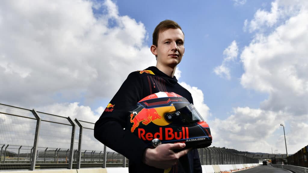 Frederik Rasmussen wins 2021 Autosport Esports Driver of the Year Award ...