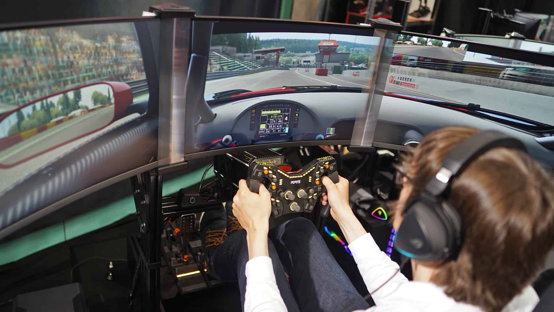 Asetek SimSports showcases 27Nm sim racing wheel base and ecosystem ...