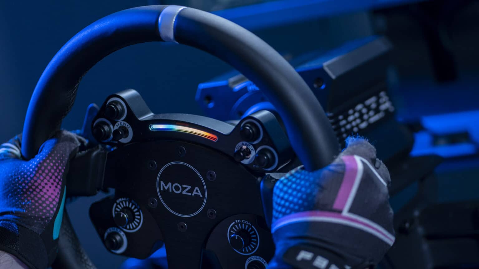 Moza CS Steering Wheel review: Big news | Traxion