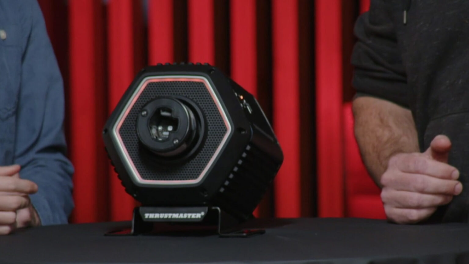 The Thrustmaster T818 is a 10Nm direct drive sim racing wheel | Traxion