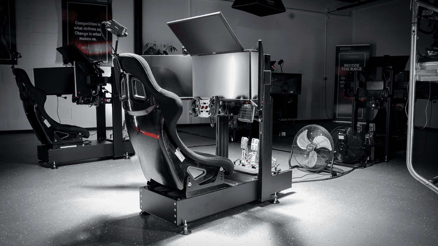 Cop the set-up: The sim racing equipment the pros use | Traxion.GG