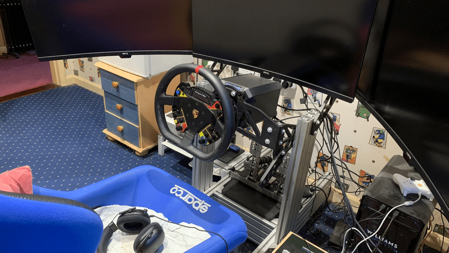 Cop the set-up: The sim racing equipment the pros use | Traxion.GG