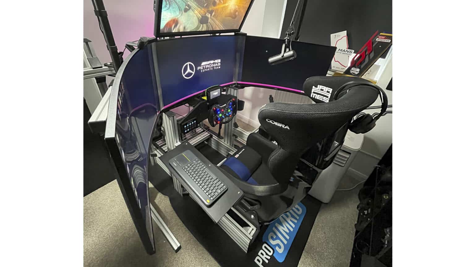 Cop the set-up: The sim racing equipment the pros use | Traxion.GG