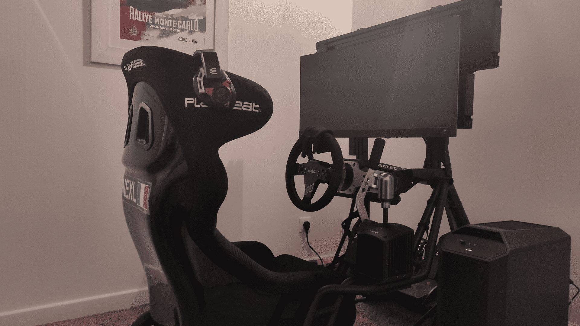 Cop the set-up: The sim racing equipment the pros use | Traxion.GG