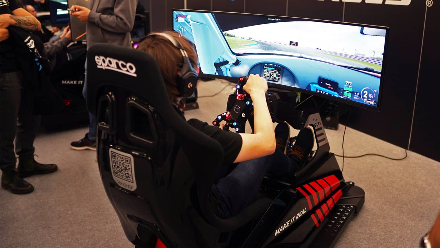 The RSEAT and D-BOX HF-L4 is a sim racing and movie-watching haptic feedback platform | Traxion