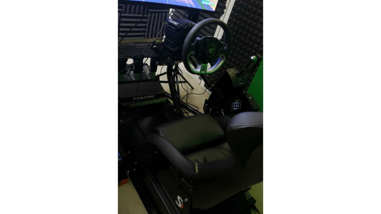 Cop the set-up: The sim racing equipment the pros use | Traxion.GG