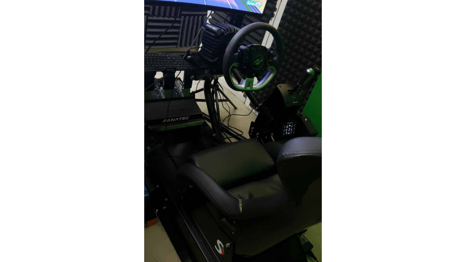 Cop the set-up: The sim racing equipment the pros use | Traxion.GG