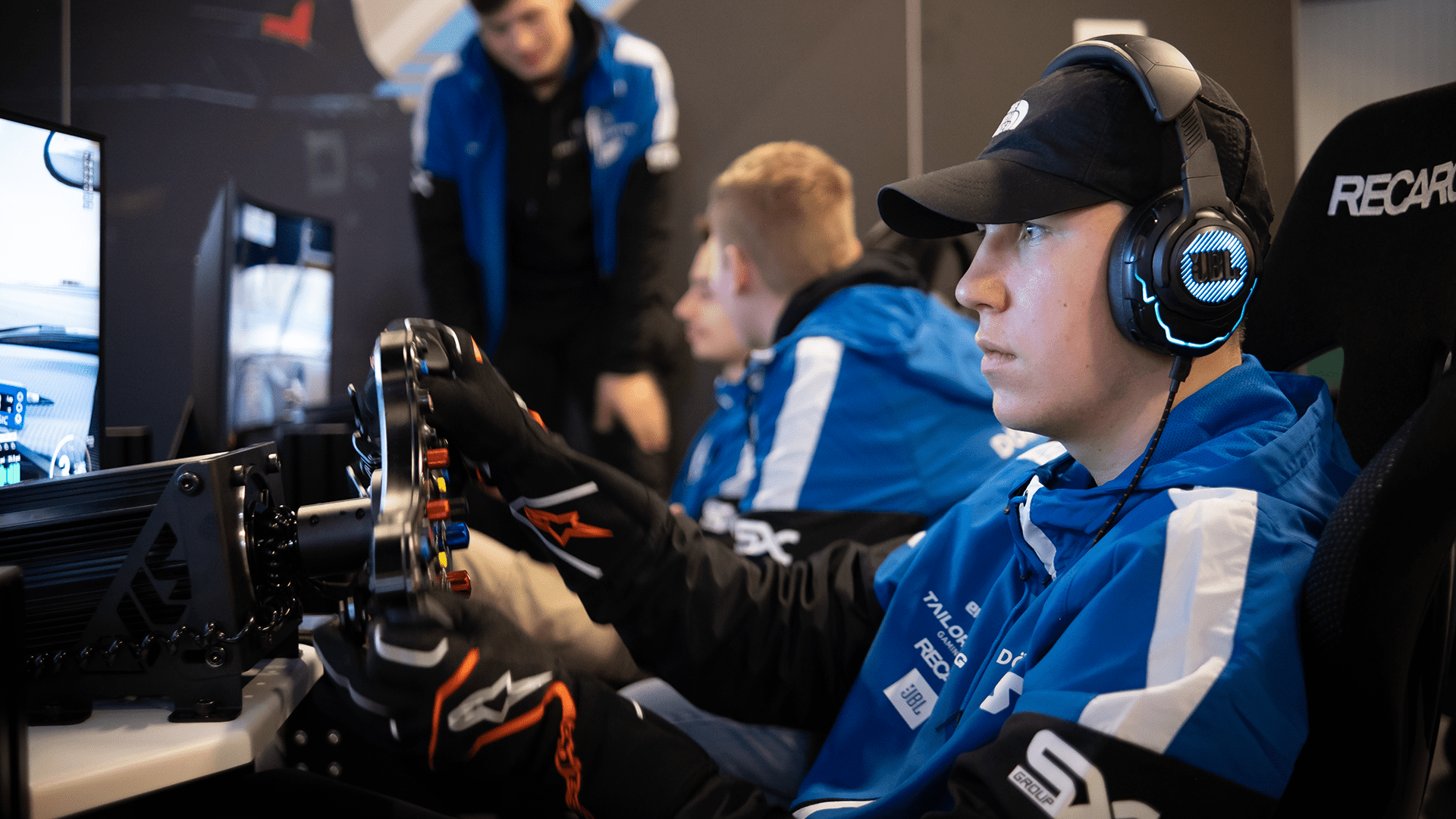 Full-circle FaZe: Lucas Müller earns his jersey with ESL R1 | Traxion.GG