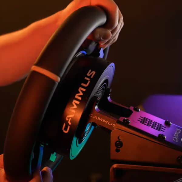 Play racing games in your BMW from 2023 | Traxion