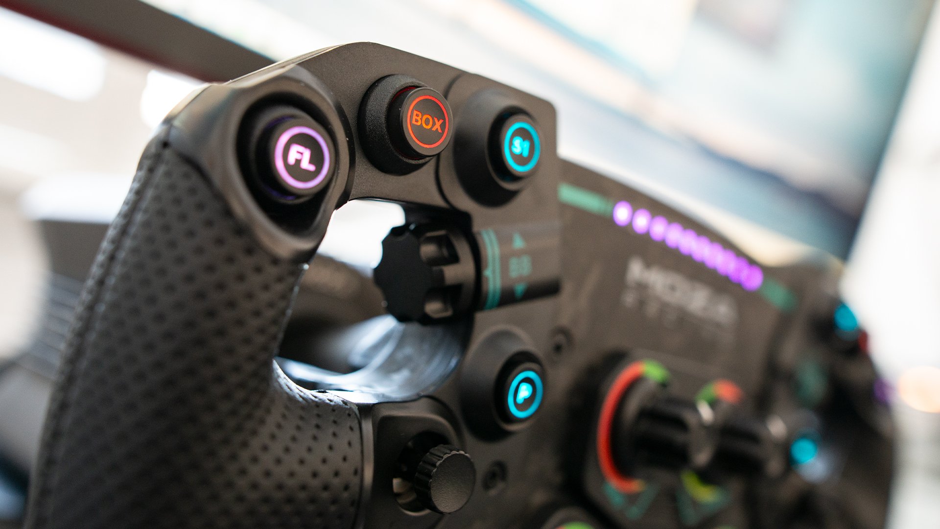 Mid-range marvel: MOZA GS V2P GT Wheel review | Traxion