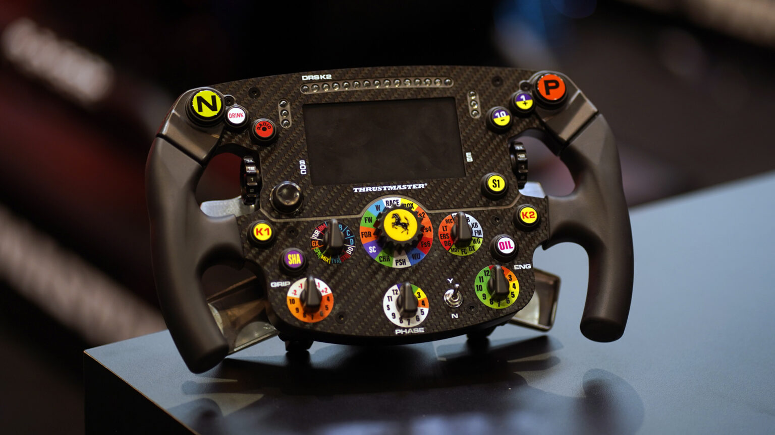 Update: Thrustmaster's SF1000 F1 wheel receives native quick-release ...
