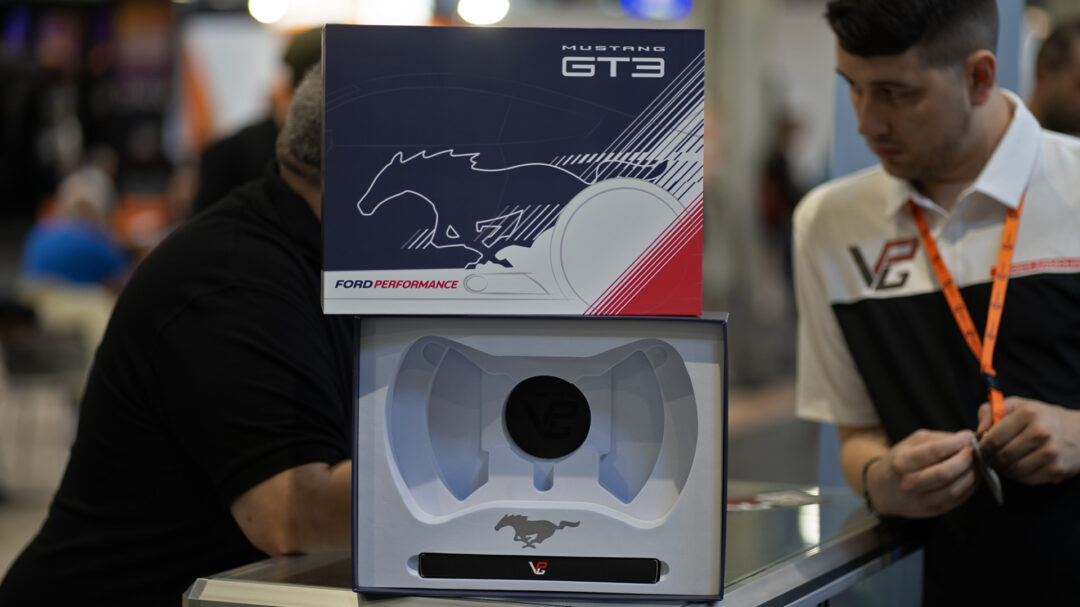 The Ford Mustang GT3’s wheel can now be used for sim racing | Traxion