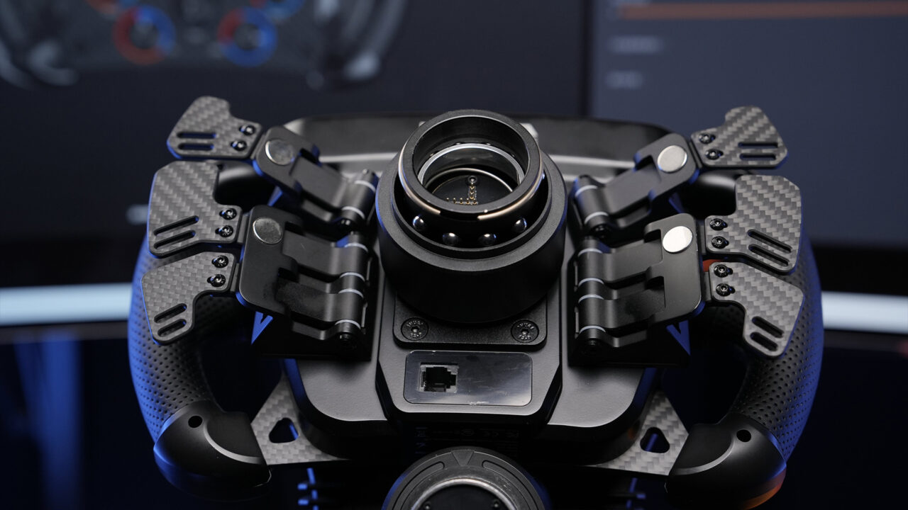 Moza’s new FSR 2 Formula Wheel and CM 2 Racing Dash to offer fully ...